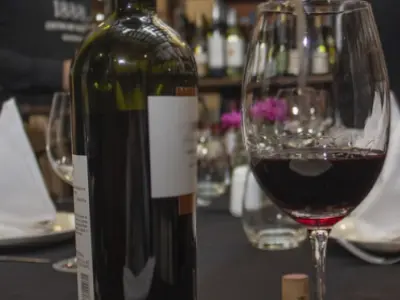 Port vs Sherry: FULL GUIDE to Similarities & Differences