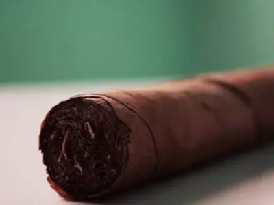 How To Cut A Cigar Without A Cutter