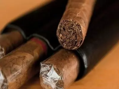 How to Store Cigars Without a Humidor 2022 - STEPS